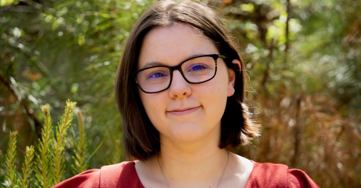 Katie Wolfe works behind the scenes - College of Liberal Arts at Auburn ...